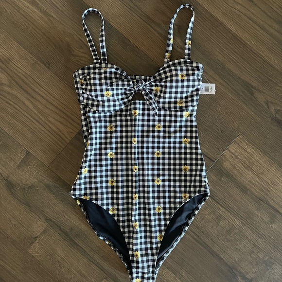 Old Navy | Swim | Tiefront Keyhole Bandeau Style One Piece Swimsuit ...